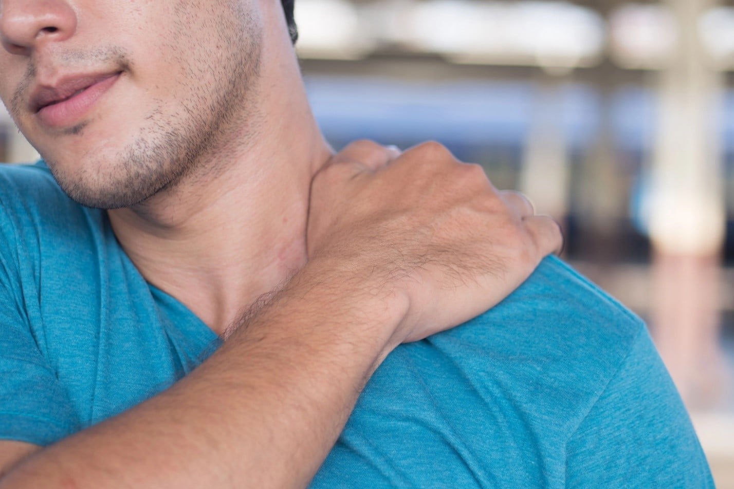How Chiropractic Care Can Help Treat a Frozen Shoulder Injury ...